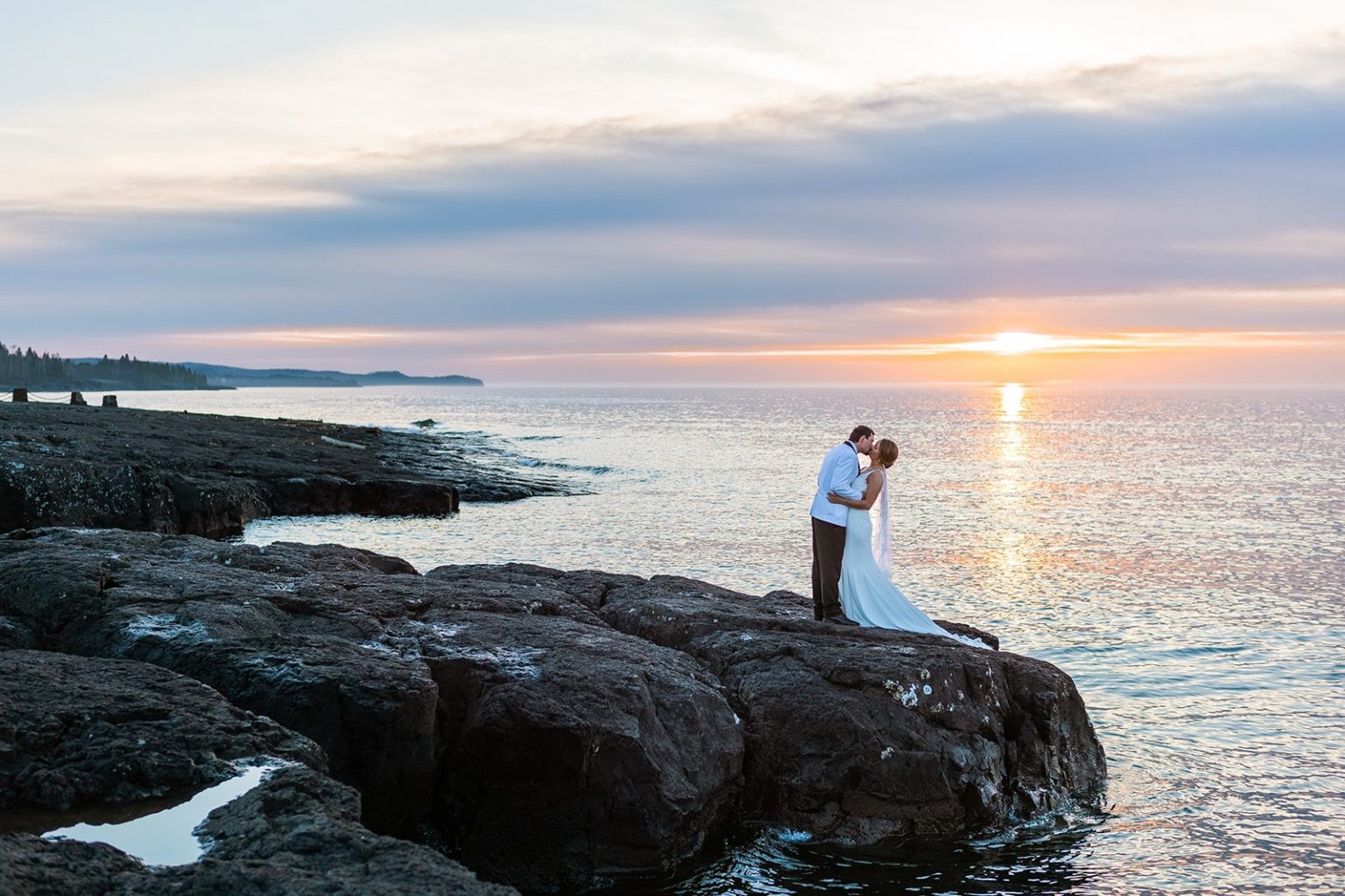 North Shore Elopement Guide | How to Elope along the Minnesota North Shore